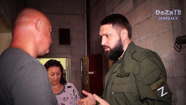Игорь Захаревич с главой администрации Максимом Козловским в г. Светлодарске 03.09.2022