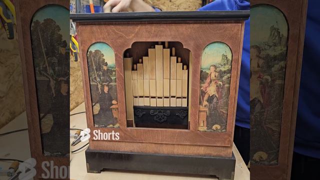 Как звучит настоящая шарманка?