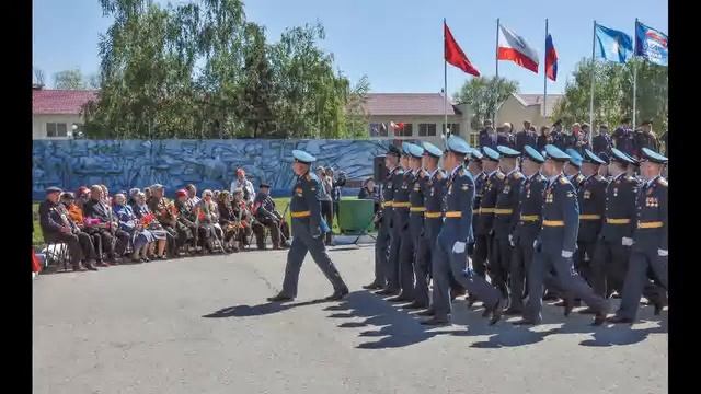 Май танцует вальс.mp4