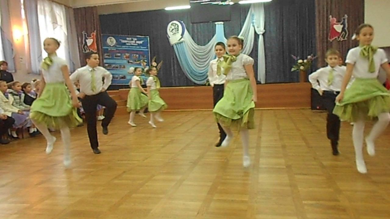 ПОЛЬКУ танцуют ребята из 4 "А" класса школы № 6 г.Обнинска