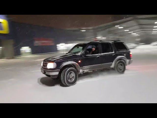 Форд Эксплорер 2 1995г.в.