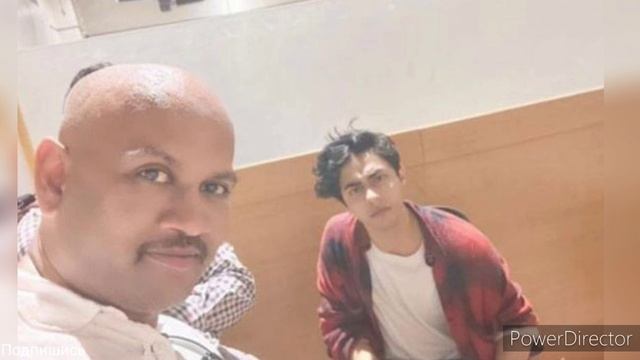 Арьян Кхан признается и сдает