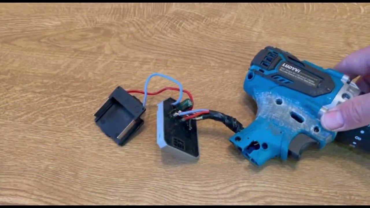 И снова сломанные шуруповерты.