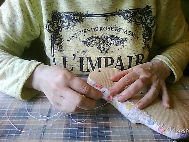 Легкий способ пришивки подошвы к валяным тапочкам. для начинающих валяльщиц