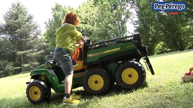 John Deere Gator HPX 6x4   Peg Perego.