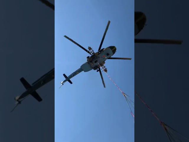 Ка 52 Прикрывает Ми-8 при тушении пожаров в Сирии.