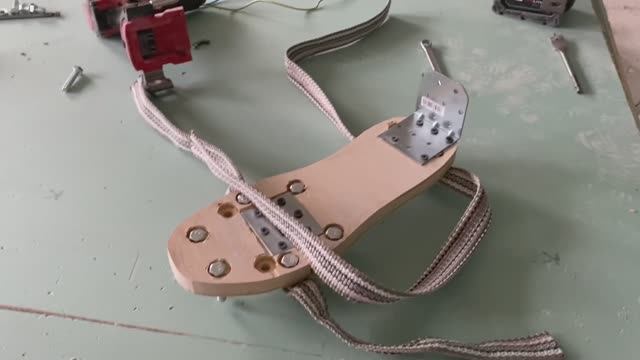 Как сделать сандалии для заливки самовыравнивающейся стяжки.