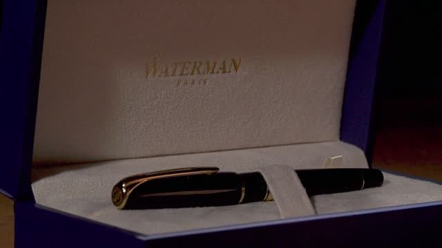 "реклама" ручки и чернил