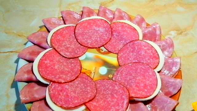 Красивая МЯСНАЯ НАРЕЗКА на Праздничный Стол Оформление и Подача на Стол