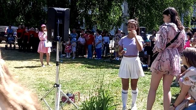 Студия брейк данса, ЛЮДИ НОЧИ. И танцевальный коллектив КРЕДО. Праздник на улице Щорса.