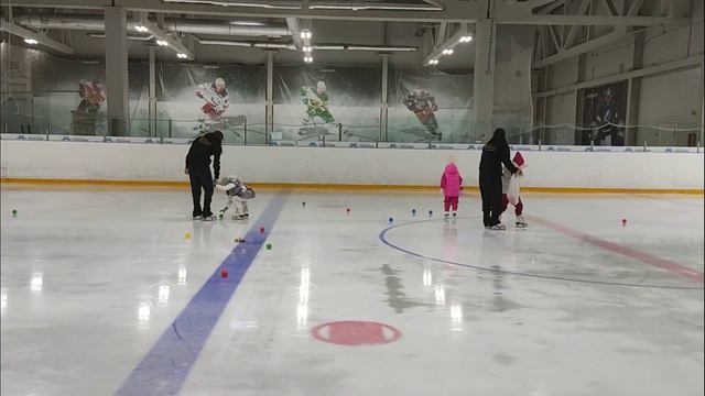 ПЕРВАЯ ТРЕНИРОВКА В ШКОЛЕ ФИГУРНОГО КАТАНИЯ EVO SCHOOL В СЕЗОНЕ 24/25 Группа EVO Kids 1