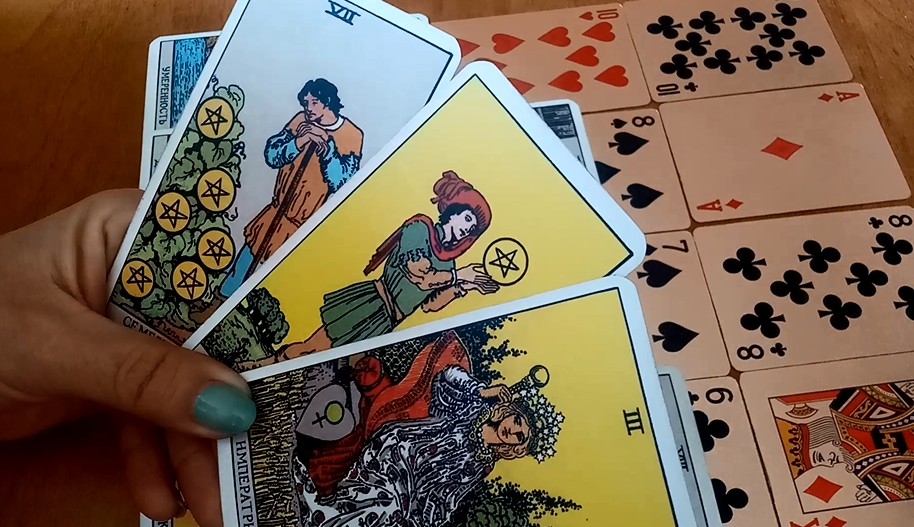 Достаток и красота: гадание на 27 апреля