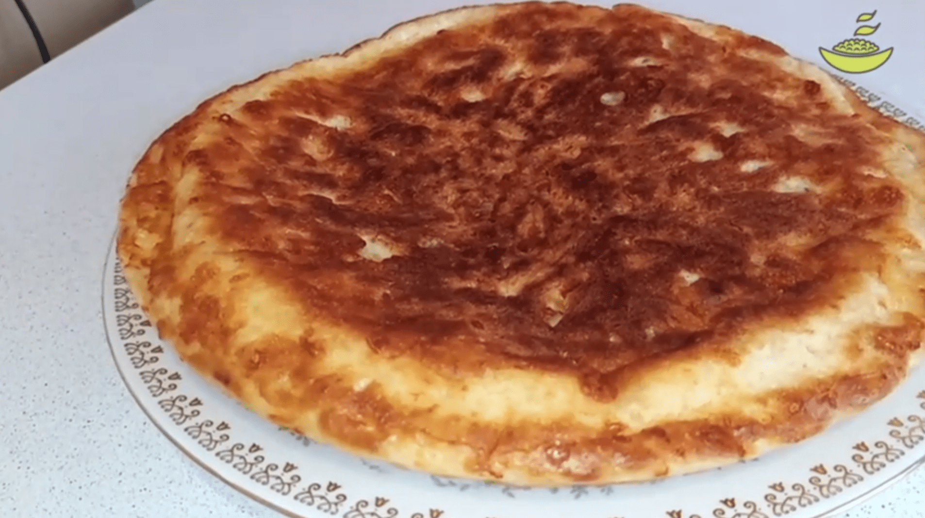 Ленивый хачапури на сковороде.  Быстрый рецепт вкусной сырной лепёшки!