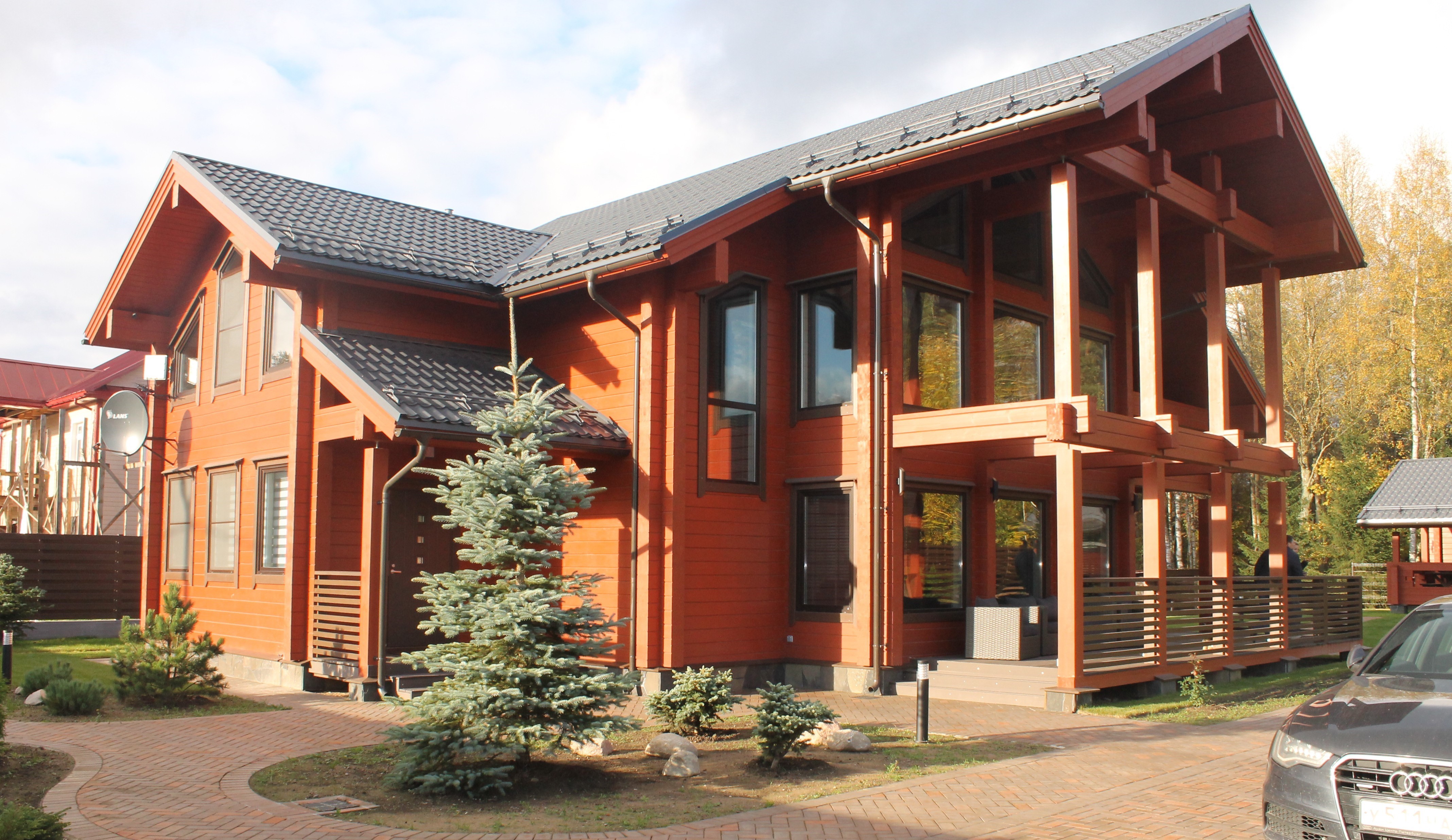 BrickMaster - современный загородный дом и баня из клееного бруса