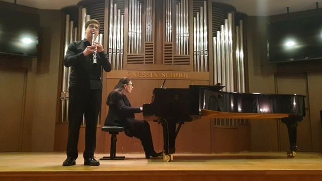 20. Филимонцев Михаил Владиславович Ж. Франсе Концерт для кларнета с оркестром 1 ч.