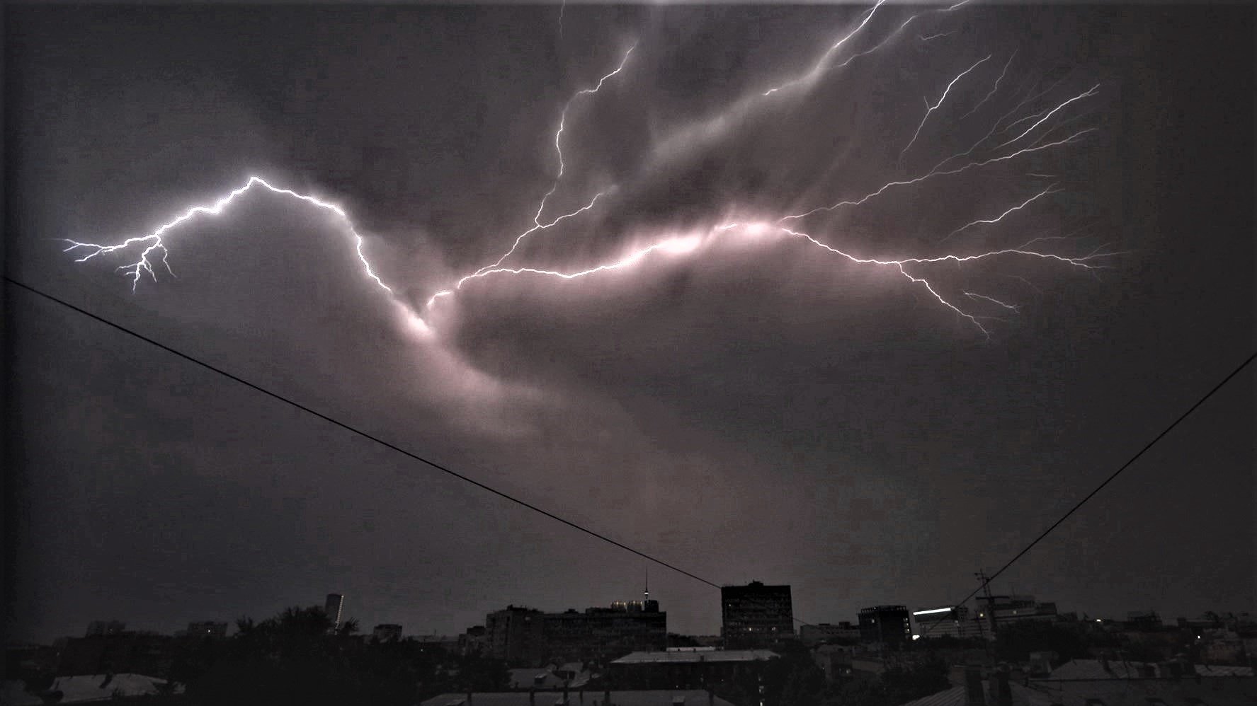 Гроза над Москвой (в ночь на 10 июля 2022 года).mp4