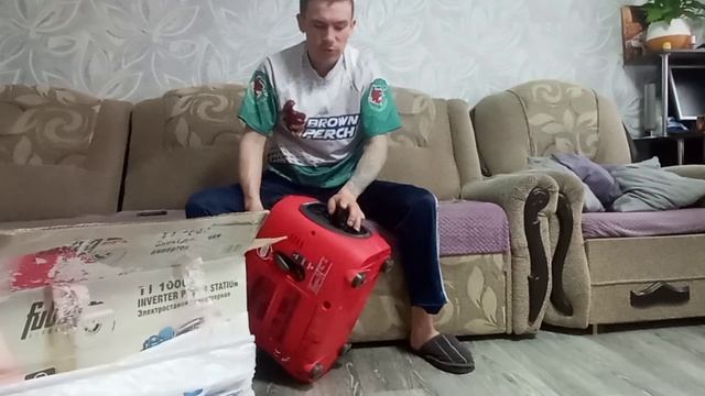Вот это аппарат! Распаковка посылки. Электричество в студию!