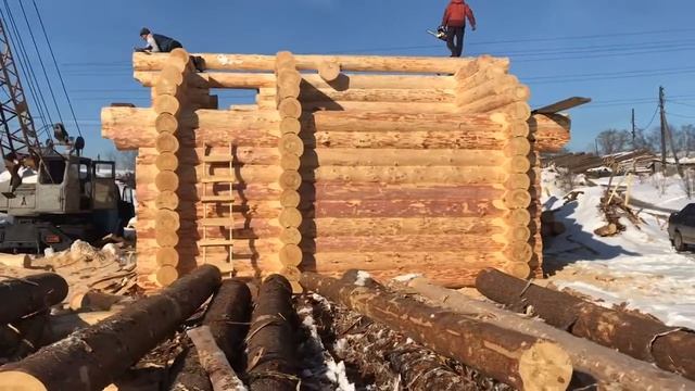 Заканчиваем изготовление сруба бани из бревна диаметром 34-36 см