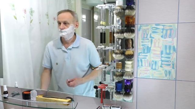 Опасная бритва клин 308, мыло Денис Одесса, барсук ММ, АШ зелёный