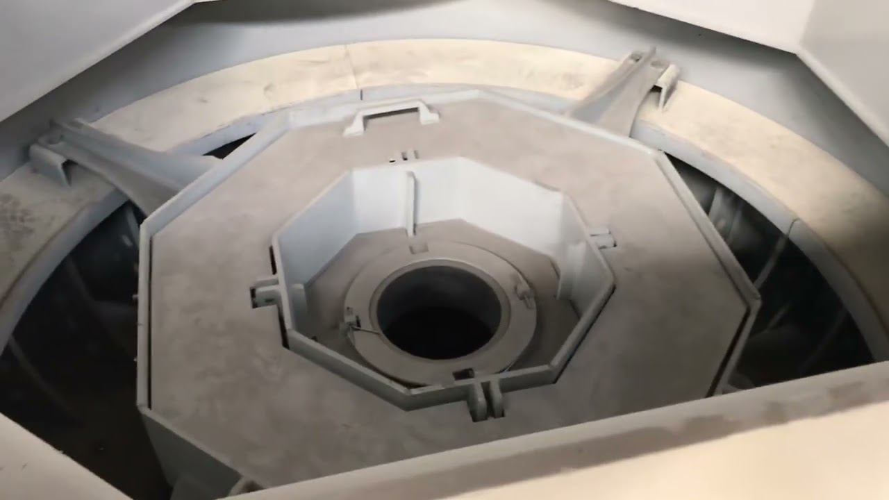 Вертикальная ударная дробилка