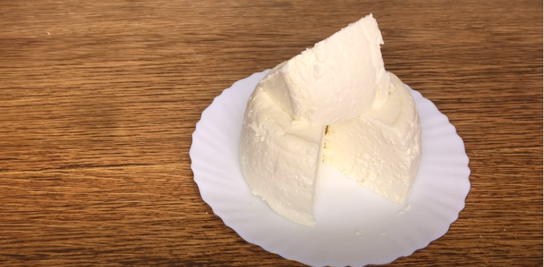 АДЫГЕЙСКИЙ СЫР. Из магазинного молока с кефиром. Всего два ингредиента.