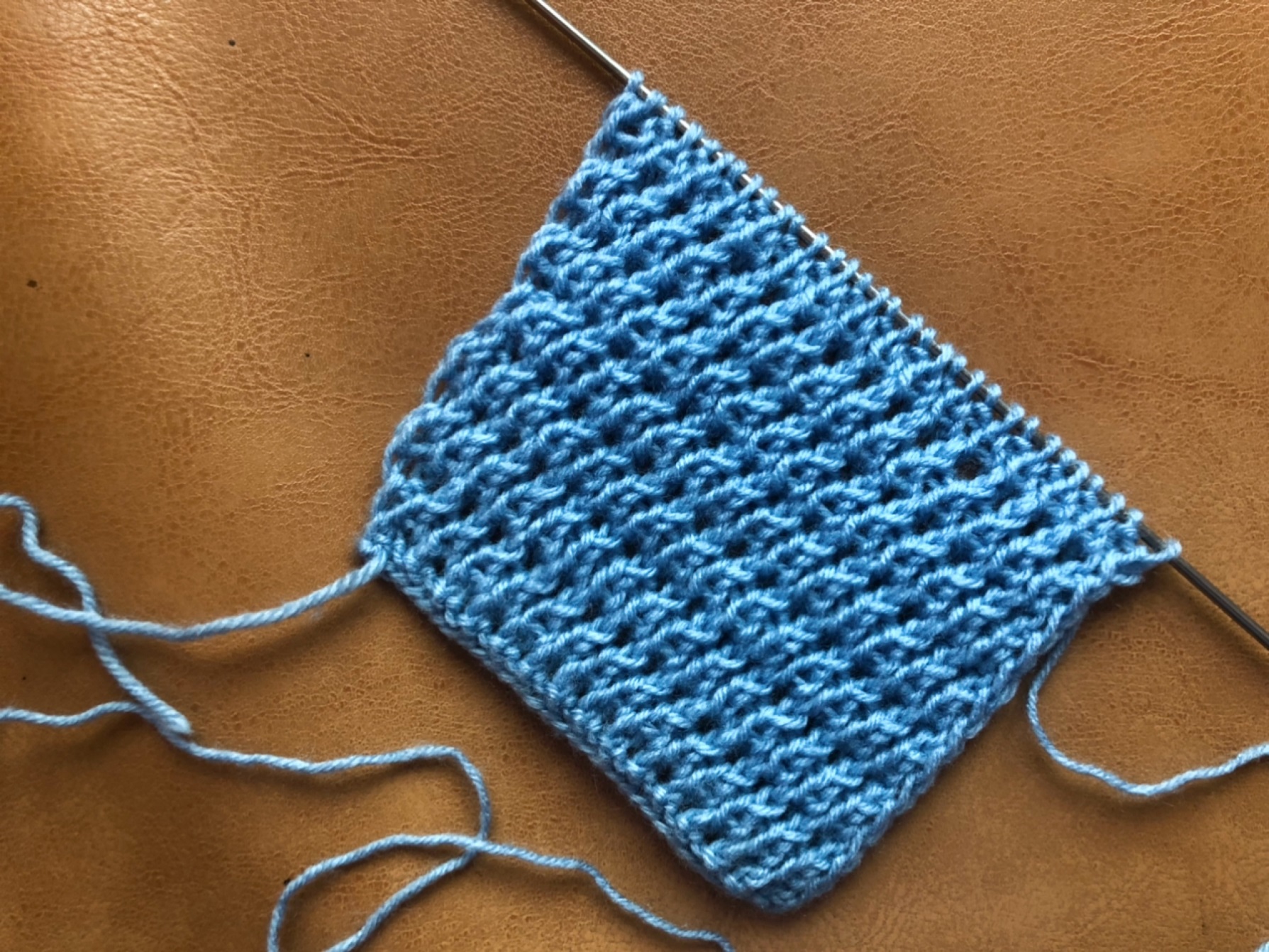 Простой узор спицами из 4 рядов