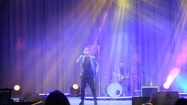 У меня всё ОК.MOV