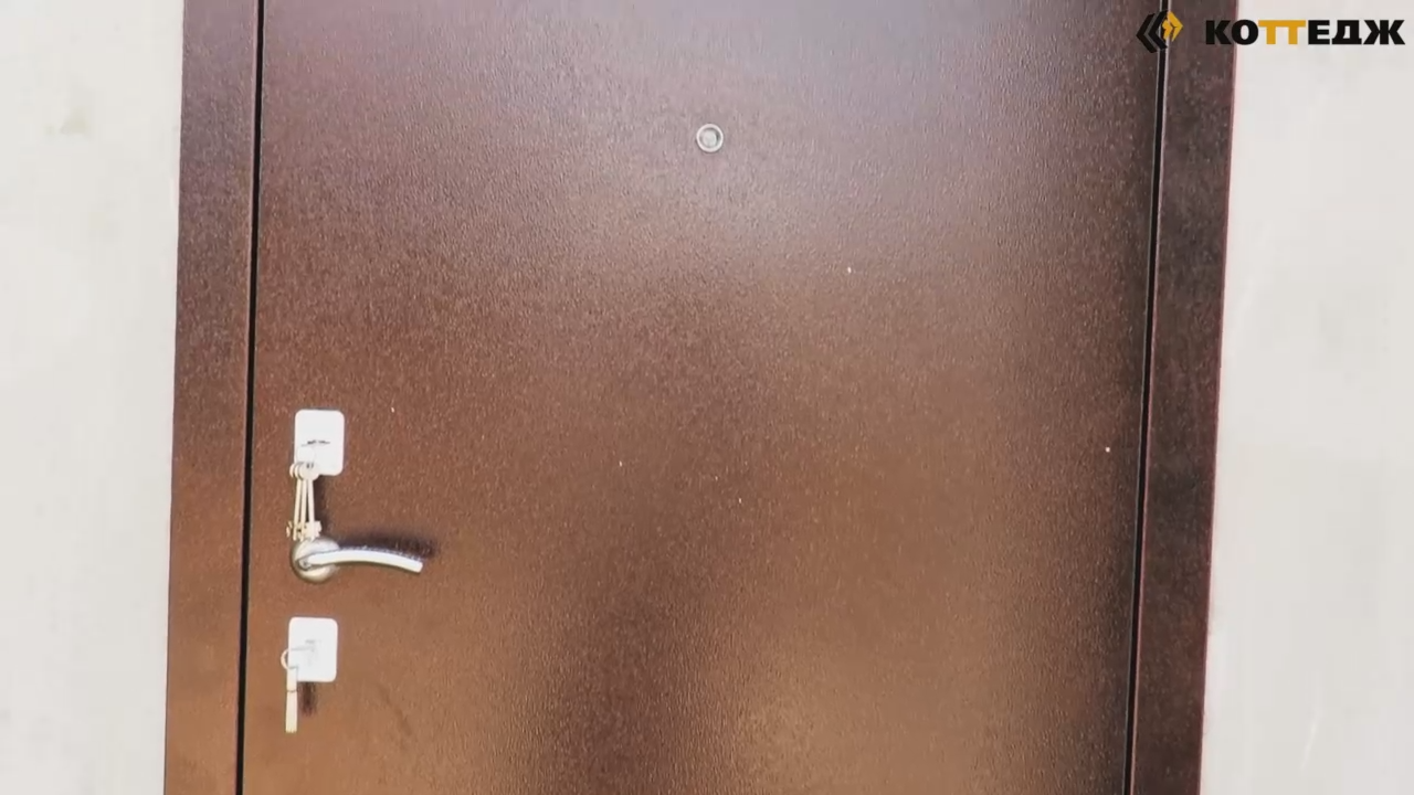 Дом из газобетона. Часть 8. Установка входной двери