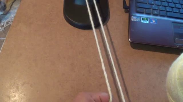 Как сделать декоративный крученный шнур из ниток_[360p].mp4