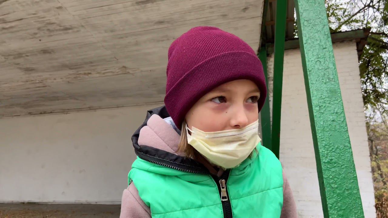 Влог 01.11 | Маша ест свинку | Гуляем по осеннему парку | Наушники