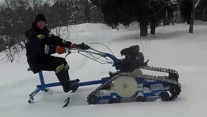 ВСЕ ТОТ ЖЕ СНЕГ ВСЕ ТЕ ЖЕ ГУСЕНИЦЫ но уже НЕ ТОНЕМ.mp4