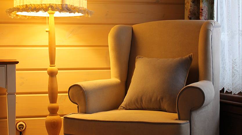 Дизайн интерьера загородного дома из клееного бруса Тюмень  внешняя разводка проводки 2 уровень