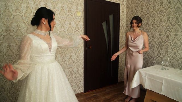 Невеста готовится к свадьбе