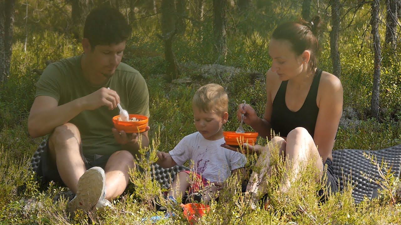 ВЕЛОПОХОД В ГРОЗУ С СЕМЬЕЙ, НОЧУЕМ В ПАЛАТКЕ, БАЙКПАКИНГ, КУПАЕМСЯ В ОЗЕРАХ