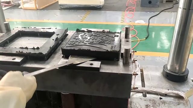 Компрессионное формование крышки люка BMC, компаунд для литья под давлением