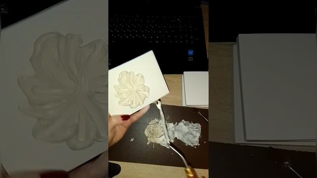 Гипсовая лепнина шкатулки