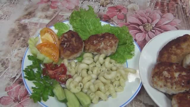 Котлетки из свиного и куриного фарша..