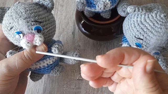 Видео. нюансы вязания котёнка Моти