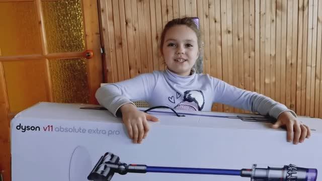 Эксклюзивный обзор пылесоса Dyson от Насти Гусевой