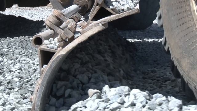 Дорожные работы в продолжаются.