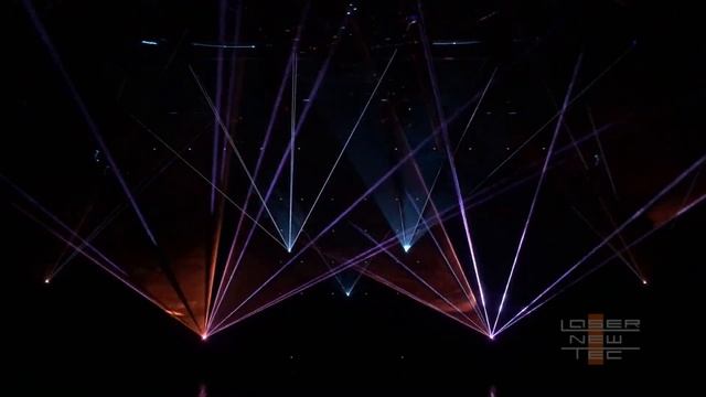 Лазерная_инсталляция_для_театра_ГРАДСКИЙ_ХОЛЛ