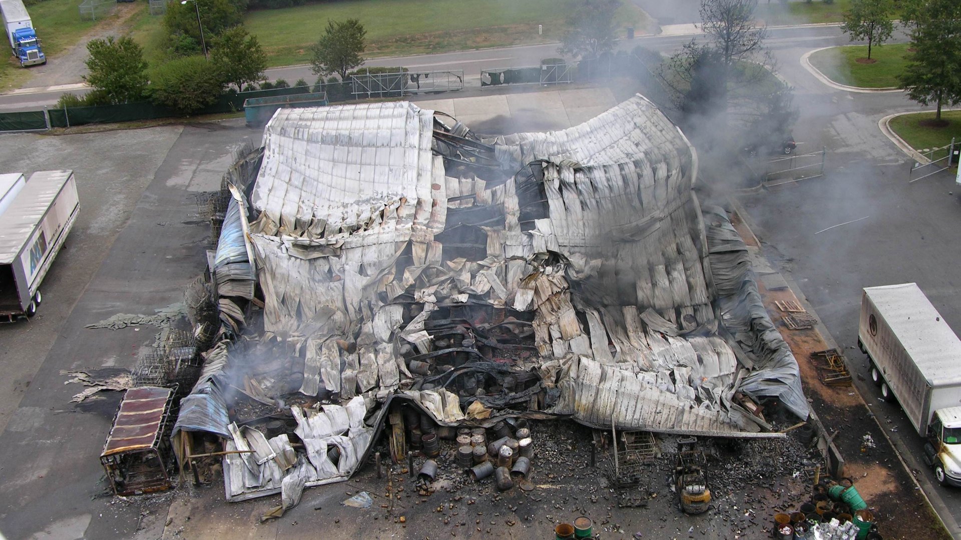 Пожар на предприятии по перегрузке опасных отходов