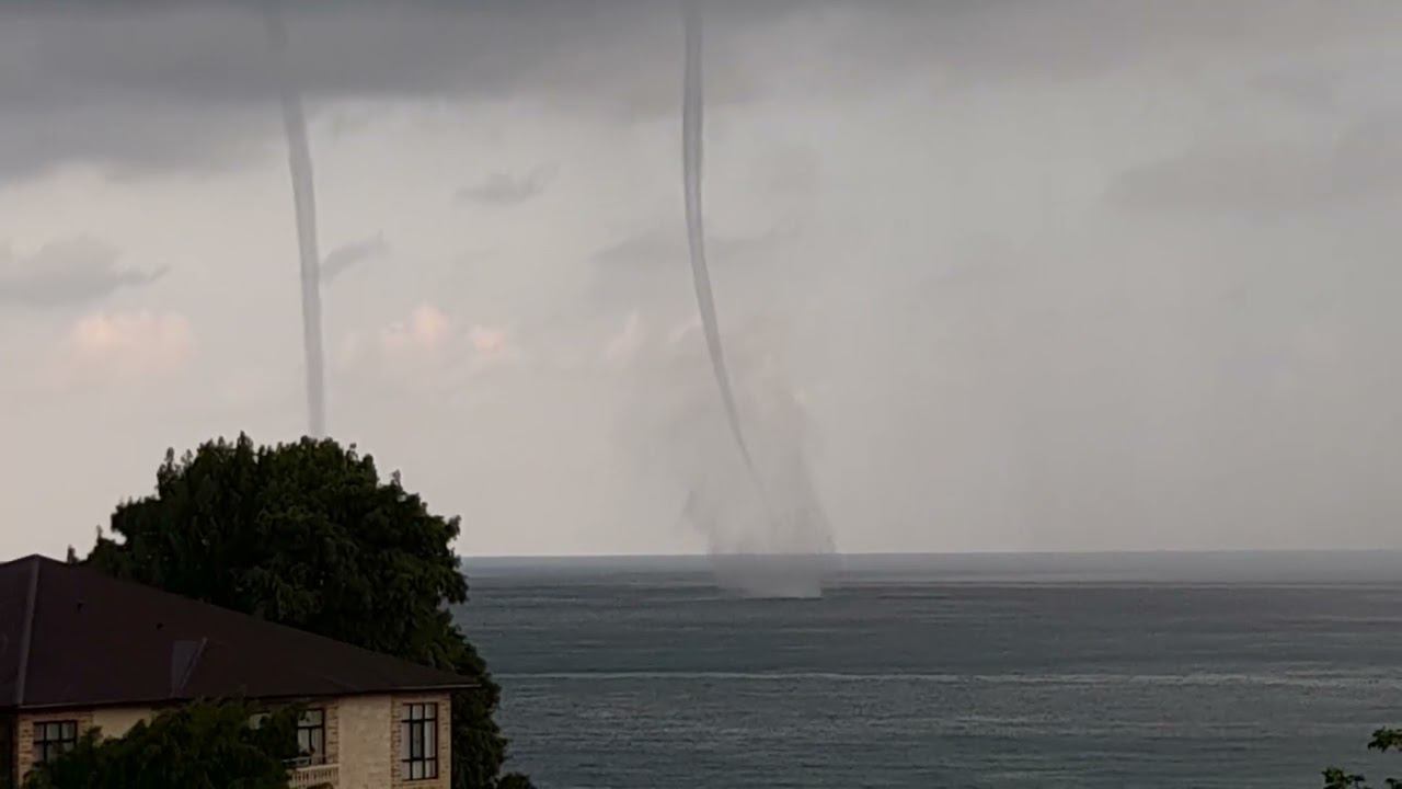 17.09.2023 смерчи над черным морем Гудаута