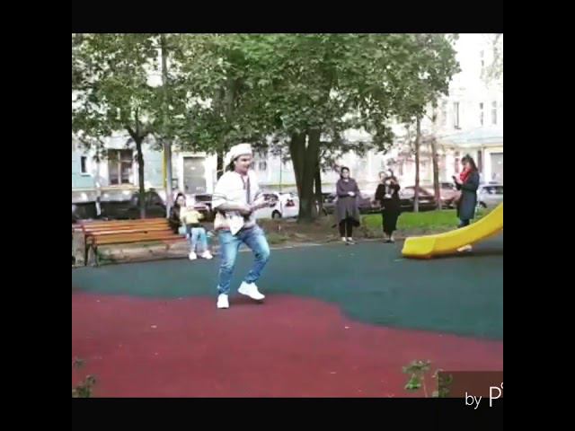 Праздник двора. Балалайка. Москва