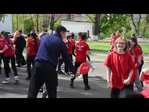 Народная зарядка с чемпионом. Азов.