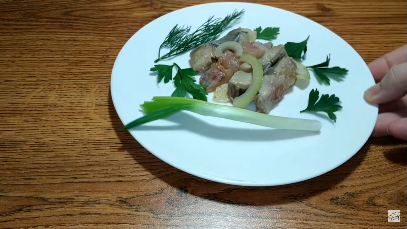 Готовим вкусную, ароматную селедку в горчичной заливке.