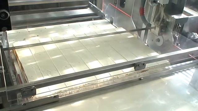 Машина для вертикальной резки тортов Krumbein rationell