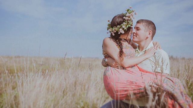 ЕДИНСТВЕННАЯ - авторская песня ЮРИЯ СТАРЦЕВА, в исполнении автора