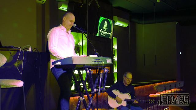 Сергей Петросян - Жёлтая листва  (муз. и сл. С. Петросян)