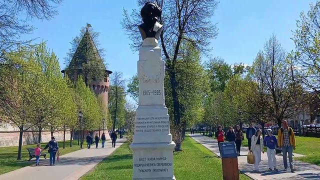 Тульский кремль. Кратко и понятно. Из серии " Туристу на заметку"